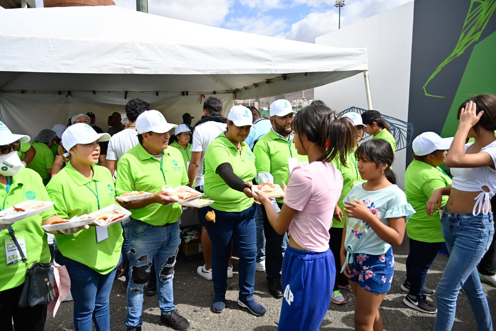 FIESTA DE LA ENCHILADA POTOSINA, EN LA FENAPO REUNIÓ A MÁS DE 50 MIL ...