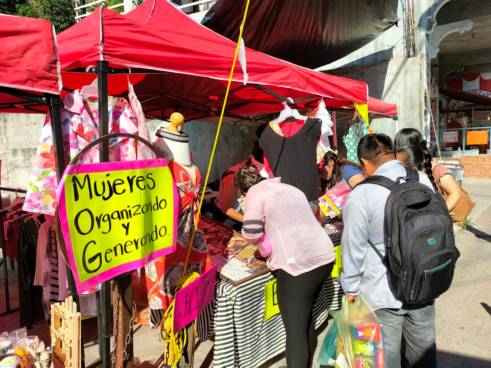 Organizan con éxito Bazar con Causa para apoyar a Grupo de Emergencia ...