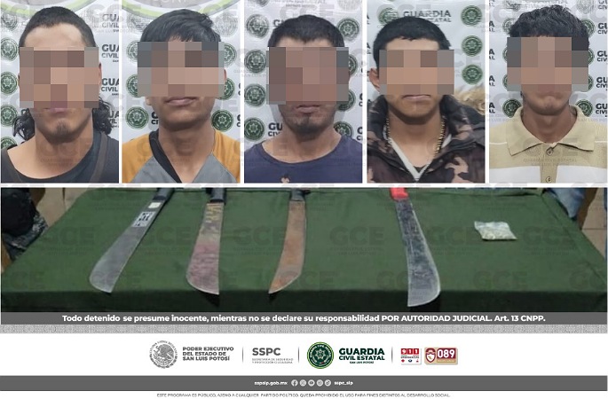 CINCO HOMBRES SON DETENIDOS POR PRESUNTAMENTE LLEVAR ARMAS PROHIBIDAS Y DROGA - OPINION PUBLICA ...